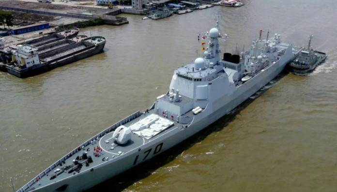 国产052C被改装为武库舰？垂发单元被遮盖，或升级为高超音速VLS_腾讯新闻