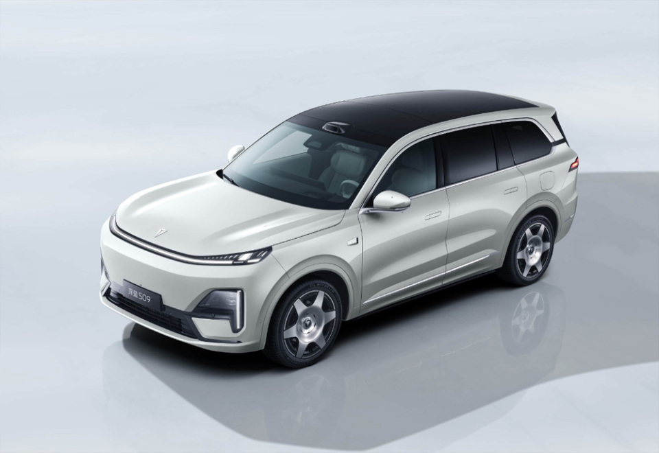 大六座SUV深蓝S09上市：华为乾崑智能+空气悬架，23.99万起_腾讯新闻