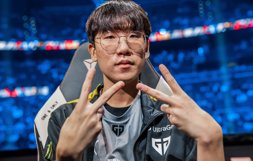 RNG仍有T1水准，新赛季有两支T0战队！前V5教练给出评级