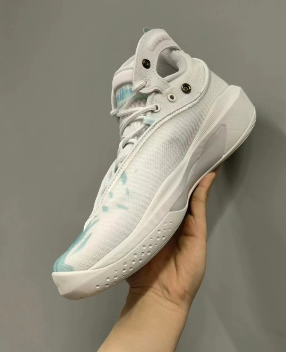 安踏空域4代曝光，KT7低帮水手配色来袭，闪现ELITE终于来了_腾讯新闻