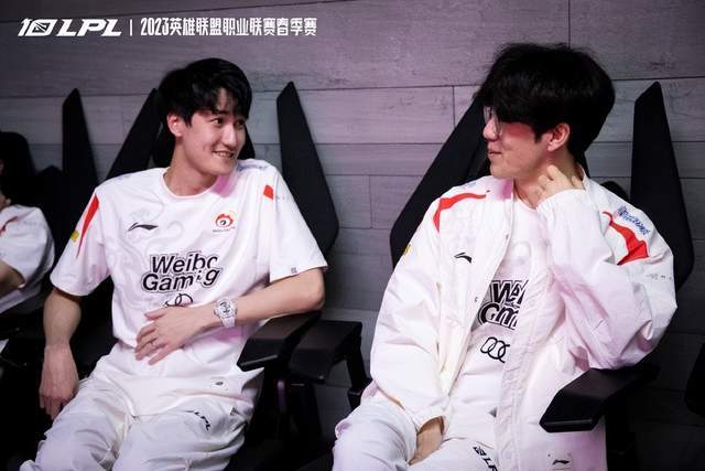 Lwx状态低迷FPX或迎连败，JDG战WBG总决赛预演，TS成胜负手！