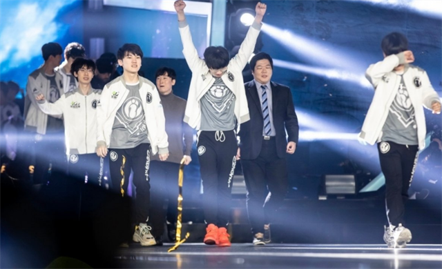 IG夺冠五周年之际，RNG老将letme破防：打G2那一场我真的尽力了_腾讯新闻