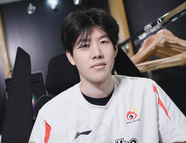 IG选手名单更新，theshy和rookie已回归，将重组S8冠军阵容_腾讯新闻