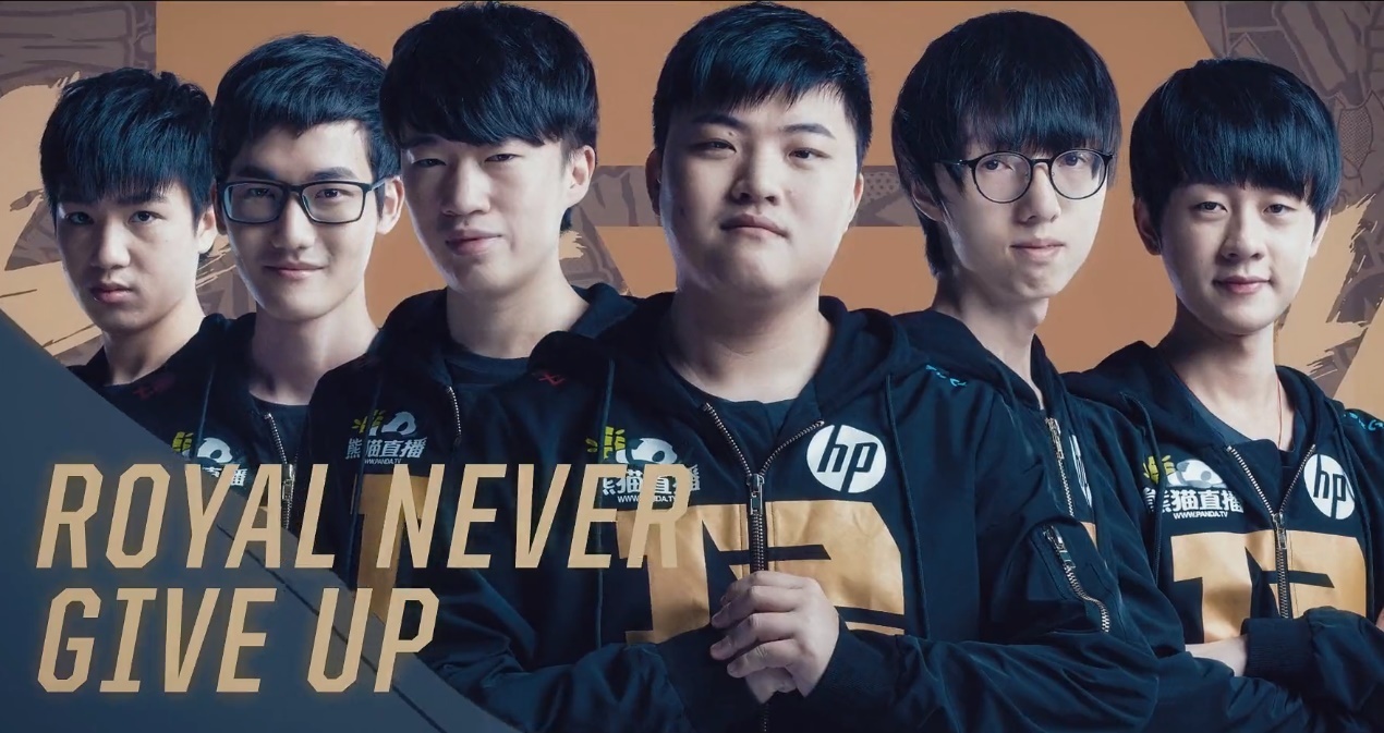 小虎直播力挺Uzi，LPL十大选手评选，不谈自己，一定会有乌兹厂长