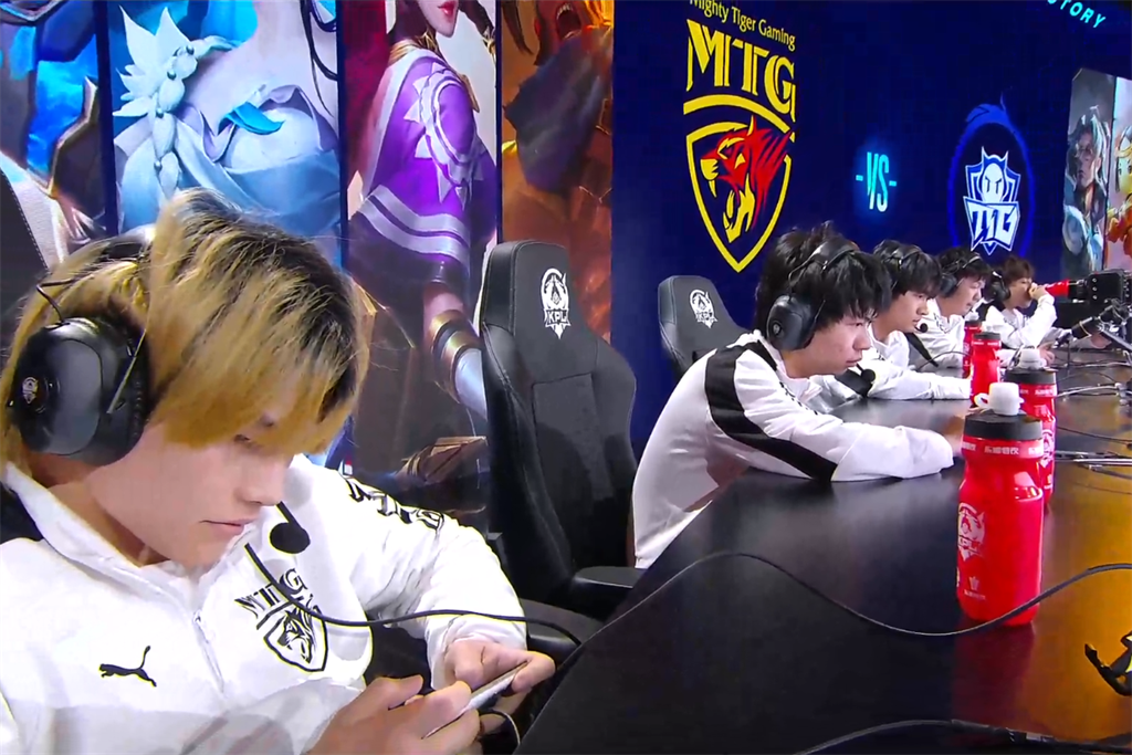 TTG3比1击败MTG，两连胜领跑A组，清清两局MVP带飞