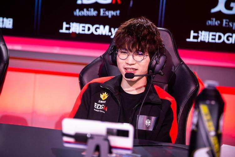 28日首发：XYG酷偕重回首发，DRG让人担忧，侠队能否拿到第二胜？_腾讯新闻