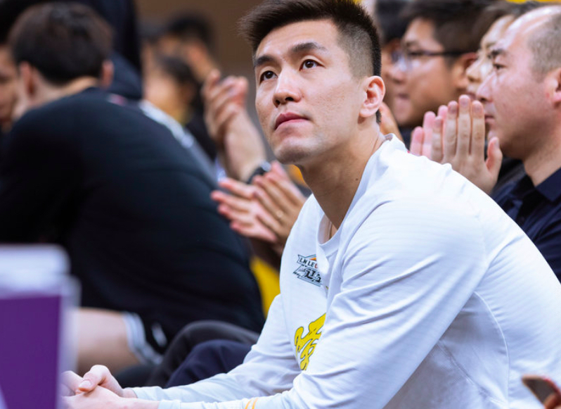 CBA季后赛：广厦完胜辽宁总分2-1 孙铭徽33＋6＋6郭艾伦休战_腾讯新闻