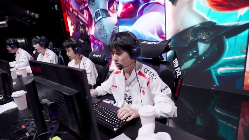 LPL第一赛段大结局！JKL破决赛魔咒，369重返巅峰，登顶历史第一_腾讯新闻