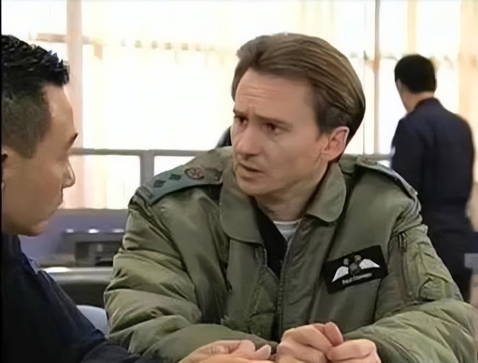 58岁河国荣自杀：入行不易、晚年潦倒，与妻子间的真爱令人动容_腾讯新闻