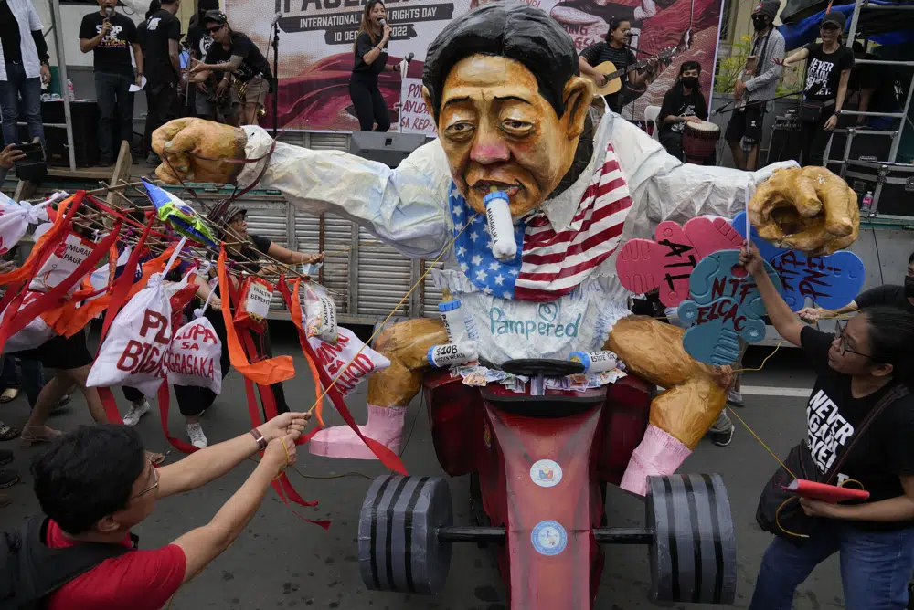 菲律宾民众走上街头，矛头对准小马科斯，菲国内风向确实变了_腾讯新闻