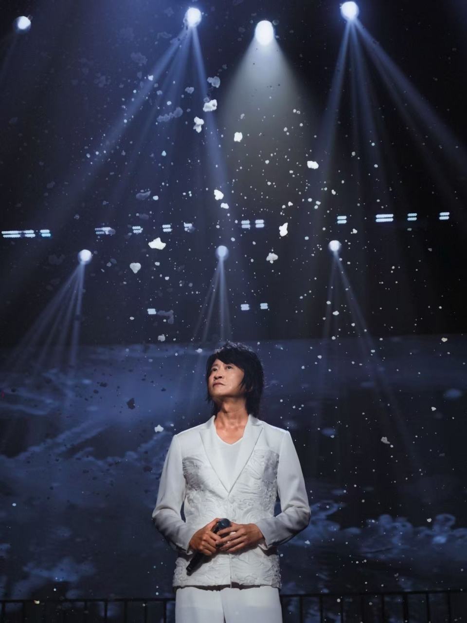 游鸿明「我爱的人和爱我的人」2025巡回演唱会，南昌站深情官宣_腾讯新闻