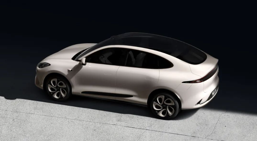 智己LS6抢先看：最强800V+AI场景代驾，成都车展最大的黑马之一_腾讯新闻