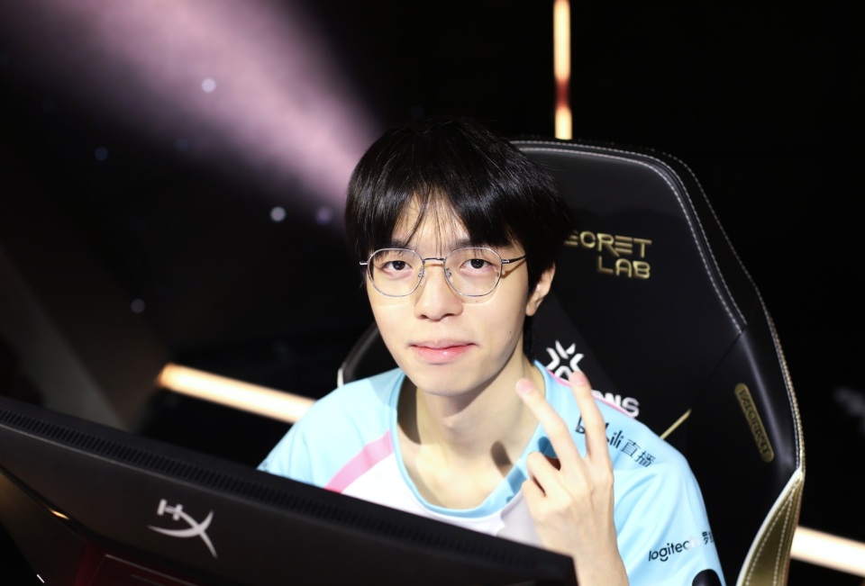 VCT：下一站在何方！BLG官宣Flex1n正式离队_腾讯新闻