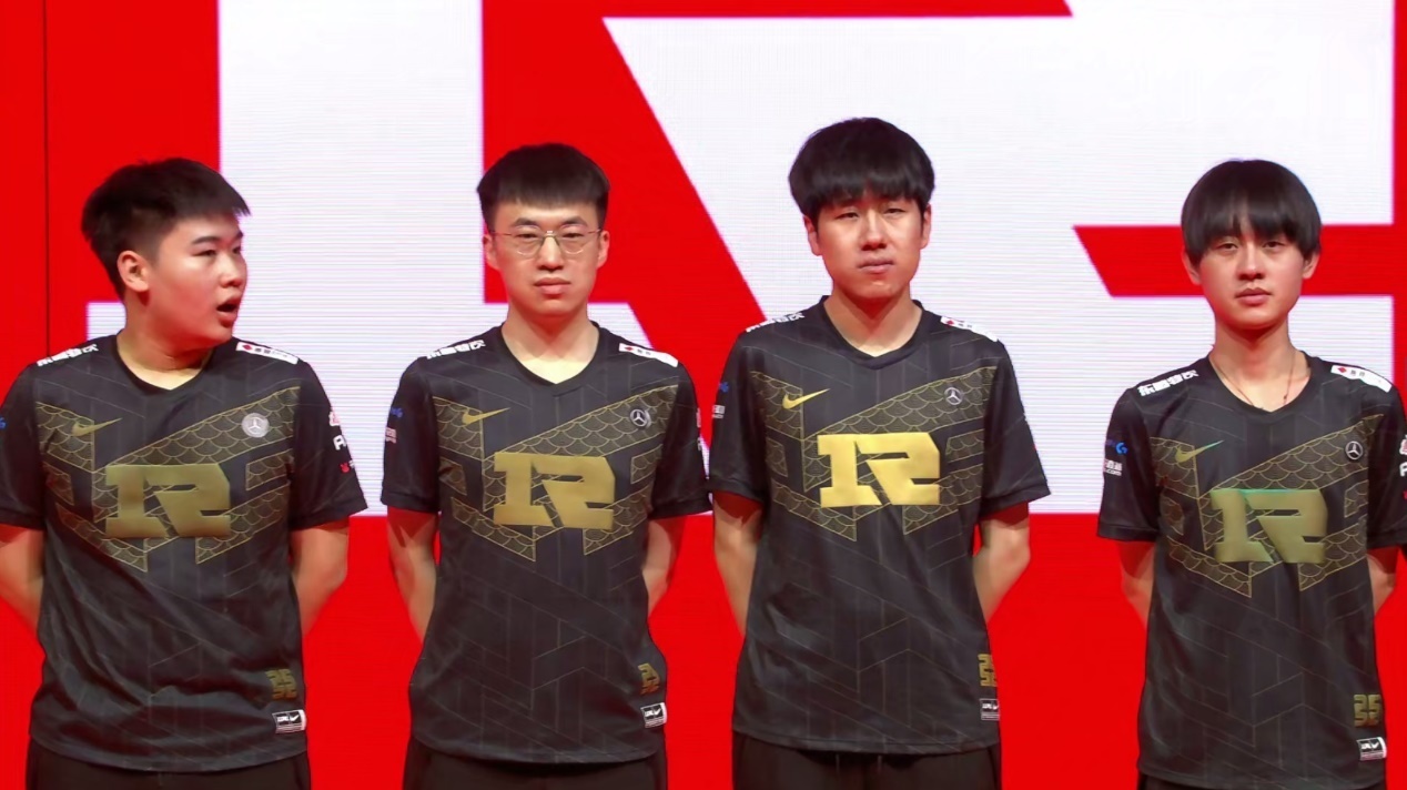 LPL：RNG遭遇滑铁卢，MSI冠军被无视，除了GALA外，没有人获奖