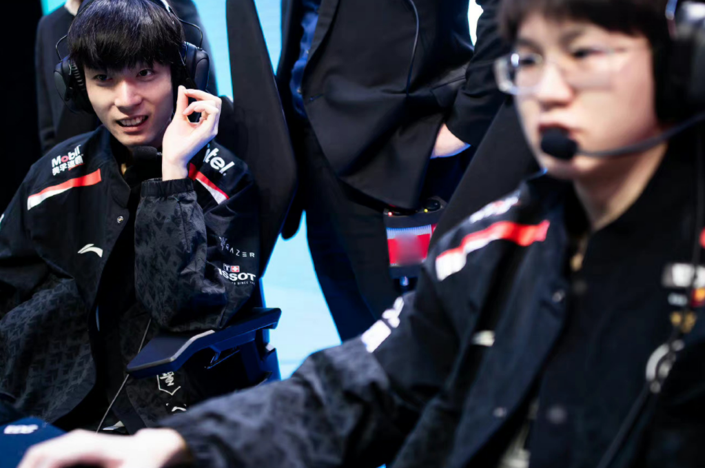 LPL焦点战开打，Doinb力挺EDG，RNG粉丝等来坏消息