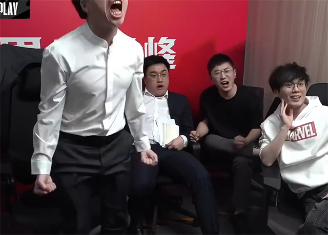 亲手淘汰老东家RNG，tabe开心到忘记表情管理，gala却在擦眼泪