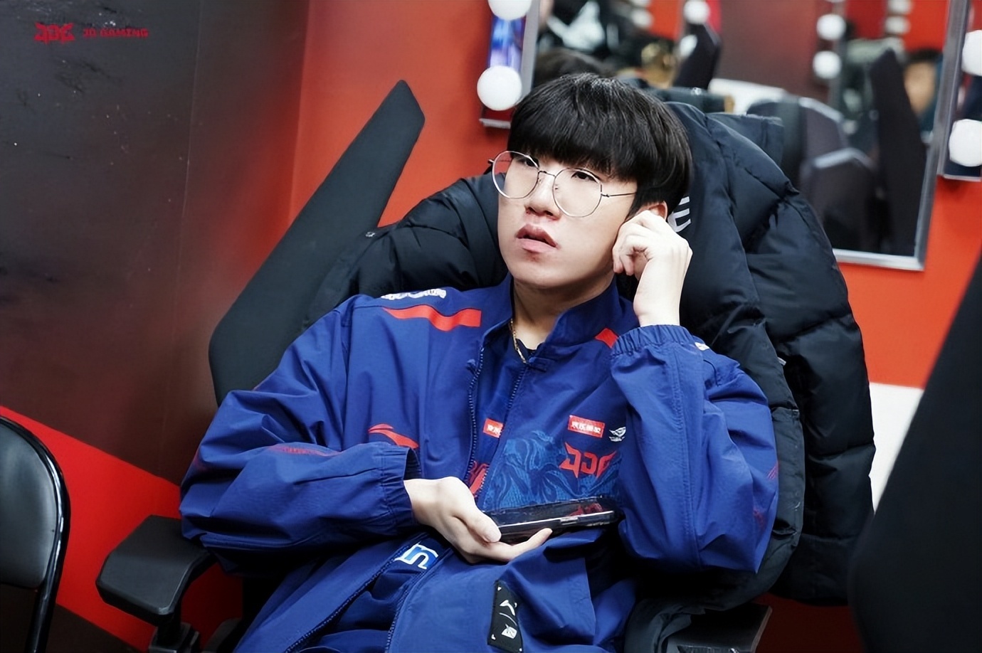 领先8K被翻盘！JDG严重失误，官博沦陷！外网嘲讽：Ruler是MVP