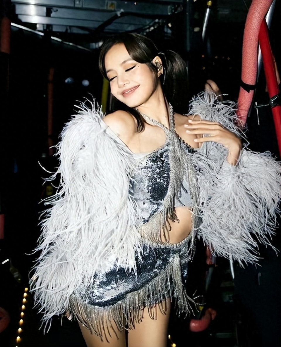 Lisa参演的五场疯马秀结束了，有谁获得自由了吗？_腾讯新闻