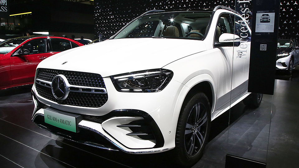 奔驰国产GLE，7座插混加无图智驾，对手是X5也是问界M9？_腾讯新闻