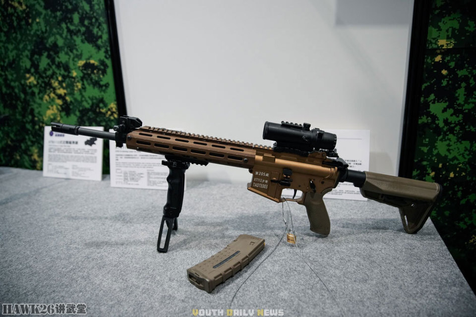 中国台湾地区新型XT112步枪 延续AR-15设计 诸多细节进行优化_腾讯新闻