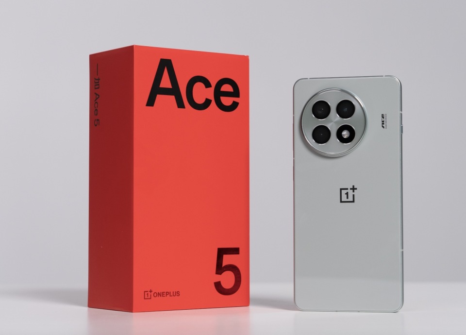 一加Ace 5、红米K80到底该怎么选？有什么区别？一文看懂不用纠结_腾讯新闻