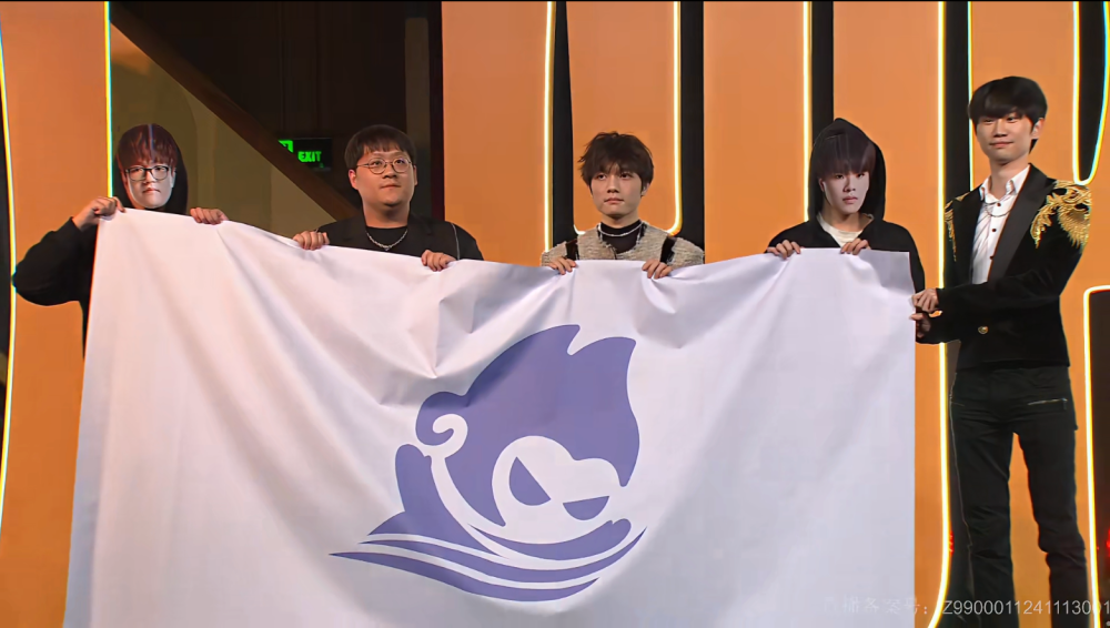 老头杯阵容：Uzi小明同队，Doinb金贡lwx重聚！MLXG队3韩援_腾讯新闻