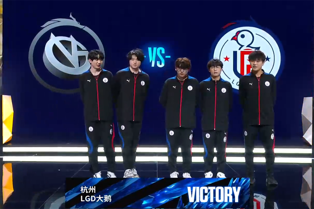 猫神时隔308天重返赛场，助LGD3比1战胜VG，辅助轮换初见效