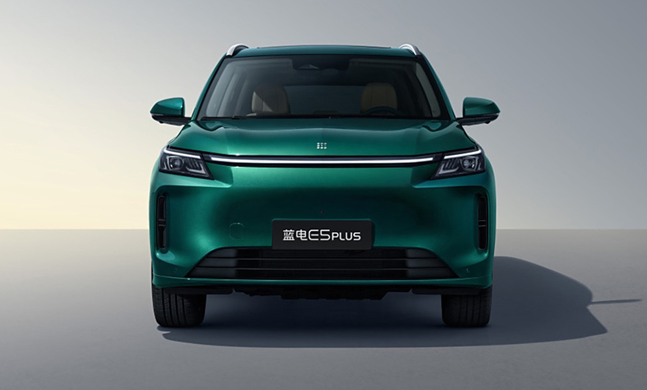 10万就能开上7座插混，2025款蓝电E5PLUS没白等，改用怀挡设计_腾讯新闻