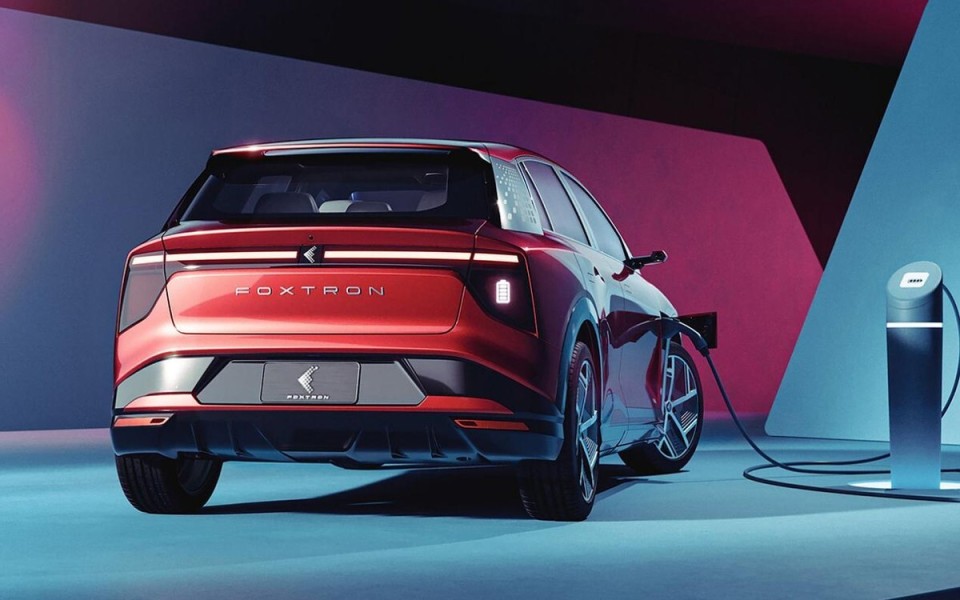 Model B即将量产！NEDC续航500km，零百加速3.9秒_腾讯新闻