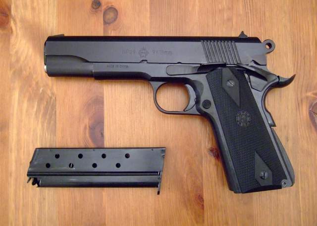 国产兵器正在走向世界！盘点中国30种外贸型手枪_腾讯新闻