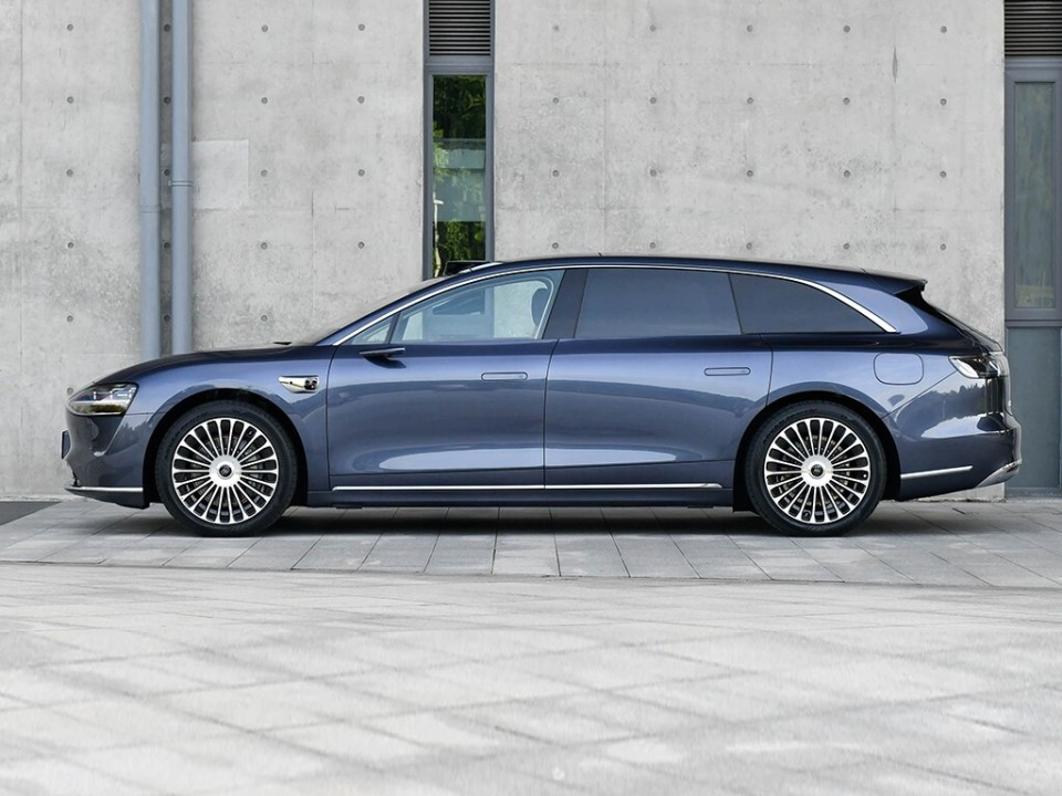 旅行车终于亲民！享界S9T上市，售价30.98万起，配满血途灵_腾讯新闻