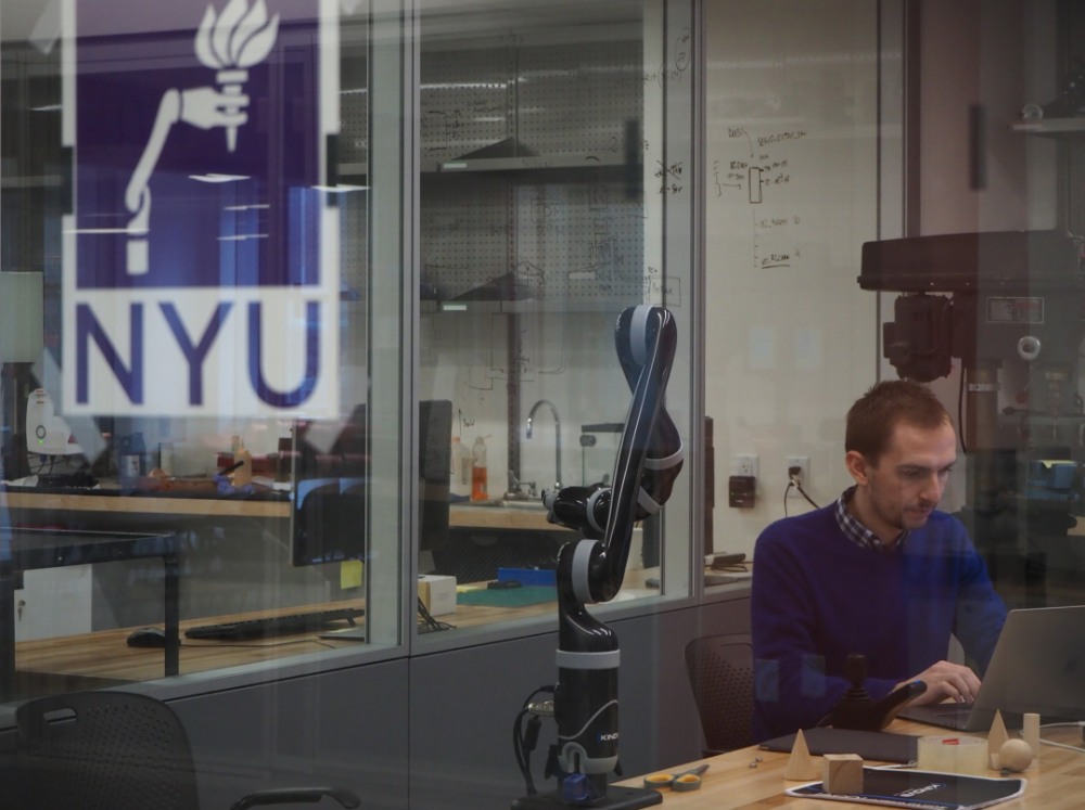 把AI视为人？错了！DeepMind研究科学家：“模型即计算机”才是未来新范式_腾讯新闻