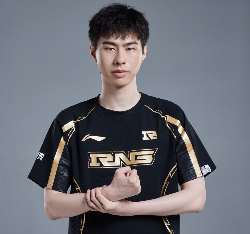 “RNG是LPL最干净的队伍！”AJ吐槽RNG新队服：以前有8个赞助商_腾讯新闻