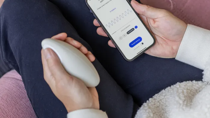 AI助眠灯、木板智能开关……CES2026上的智能家居太野了_腾讯新闻