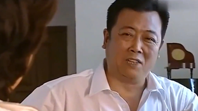 立案侦查：官二代去警局报到：我爹是市委书记，局长：把她轰出去_腾讯新闻