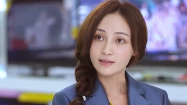 丈夫上班迟到遭领导训斥，不料这领导还是老婆，这下精彩了_腾讯新闻