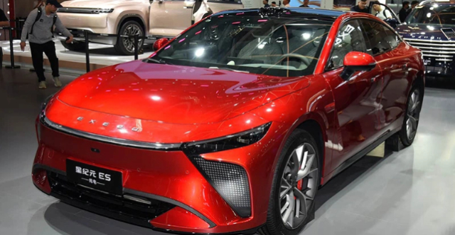 售18.98万元起 芯片升级为8295P 新款星途星纪元ES纯电版上市_腾讯新闻