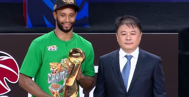 CBA第7位外援FMVP！弗格比肩哈神 这两年他为辽篮立下大功_腾讯新闻
