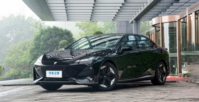 深蓝S7i/SL03i将于11月6日正式上市_腾讯新闻