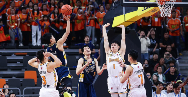 CBA季后赛G1：山西汾酒vs广东东阳光 徐杰胡明轩PK古德温张宁_腾讯新闻