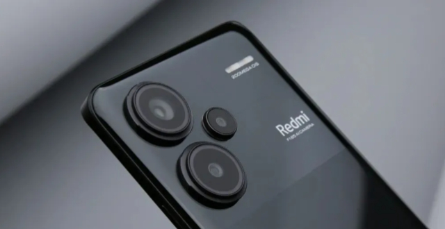 Redmi Note 13 Pro+评测：1899元的1.5K曲屏+IP68+2亿像素_腾讯新闻