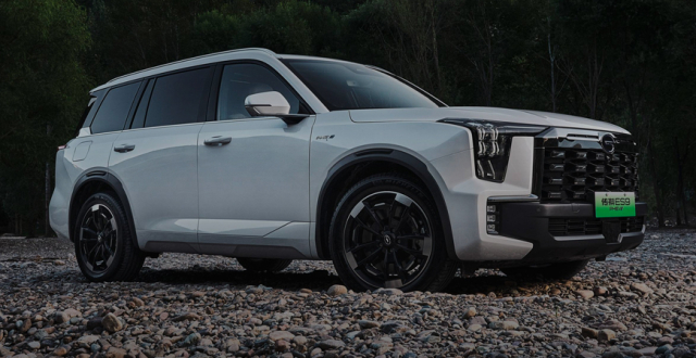 传祺4S店：10月29日ES9上市！比预售便宜，比亚迪唐慌不慌？_腾讯新闻