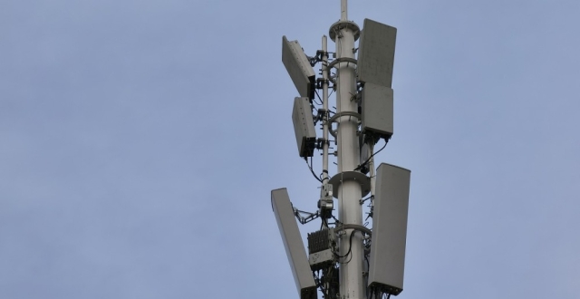 我国5G基站总数超337万个_腾讯新闻