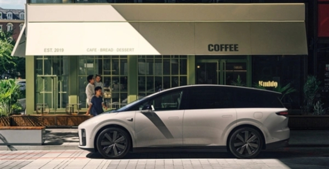 再次定义纯电SUV！李想回应理想i8造型像MPV_腾讯新闻