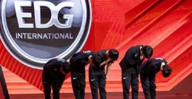 EDG不敌TT，惨遭德杯首败！双C发挥不佳，新人打野狂失误_腾讯新闻