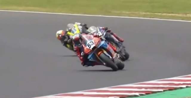 “张雪机车”WSBK捷克站再夺冠 斩获赛季第五冠_腾讯新闻