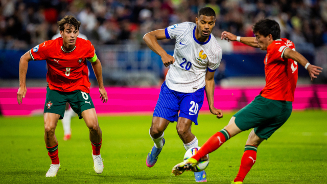 【录播】U21欧青赛C组第1轮：葡萄牙U21对阵法国U21上半场比赛_腾讯新闻