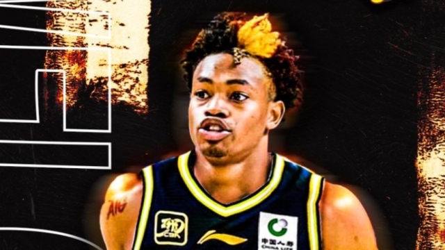 来了！新外援阿姆斯用广东话给球迷打招呼：只想帮助球队赢球 腾讯新闻