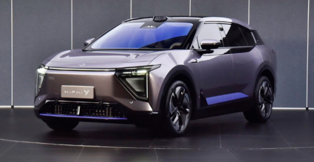 高合HiPhi Y上市 采用展翼门设计 售价33.9-44.9万元_腾讯新闻