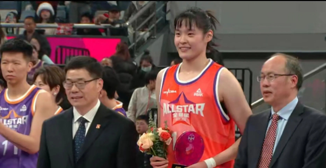 WCBA全明星正赛：北区逆转南区 李梦22分许晨妍29+6获MVP_腾讯新闻